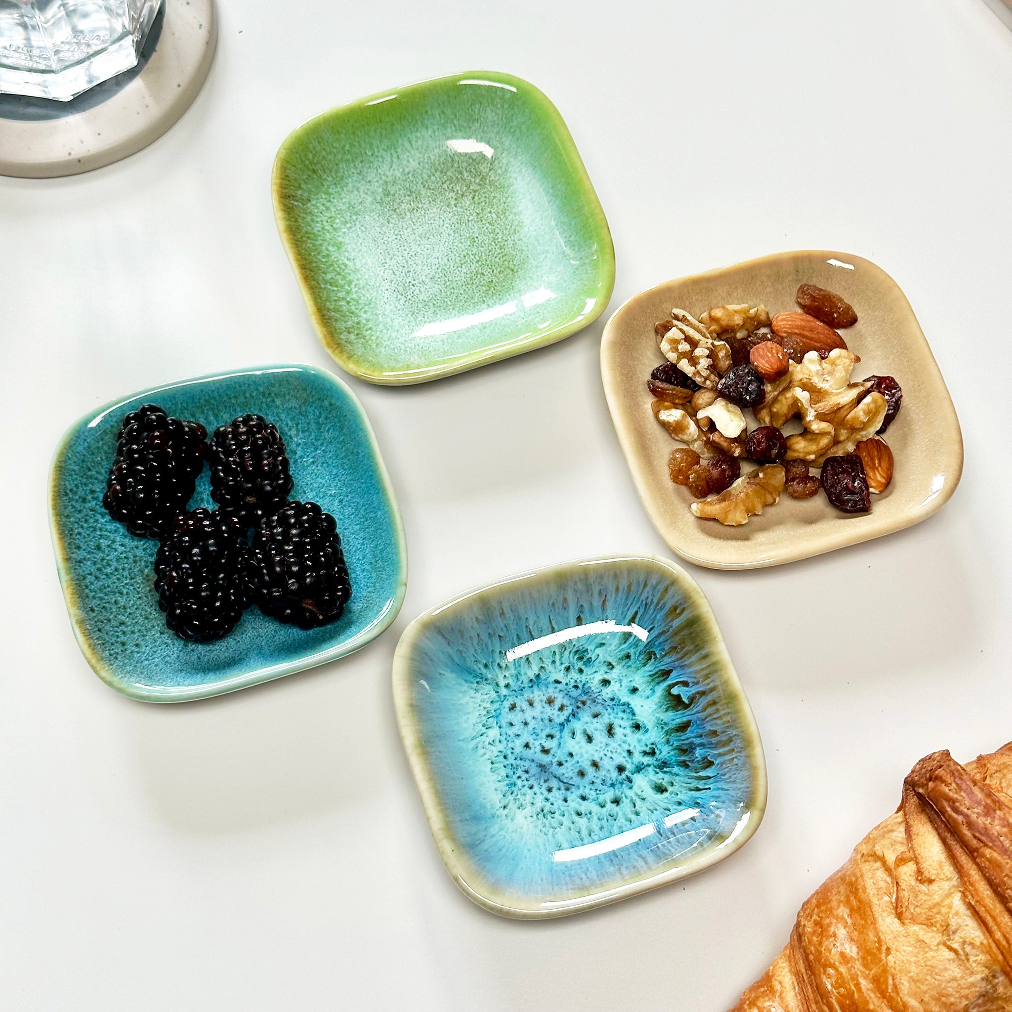 Darthome 4pc Square Reactive Glaze Snack Dish Set – Darthome Limited