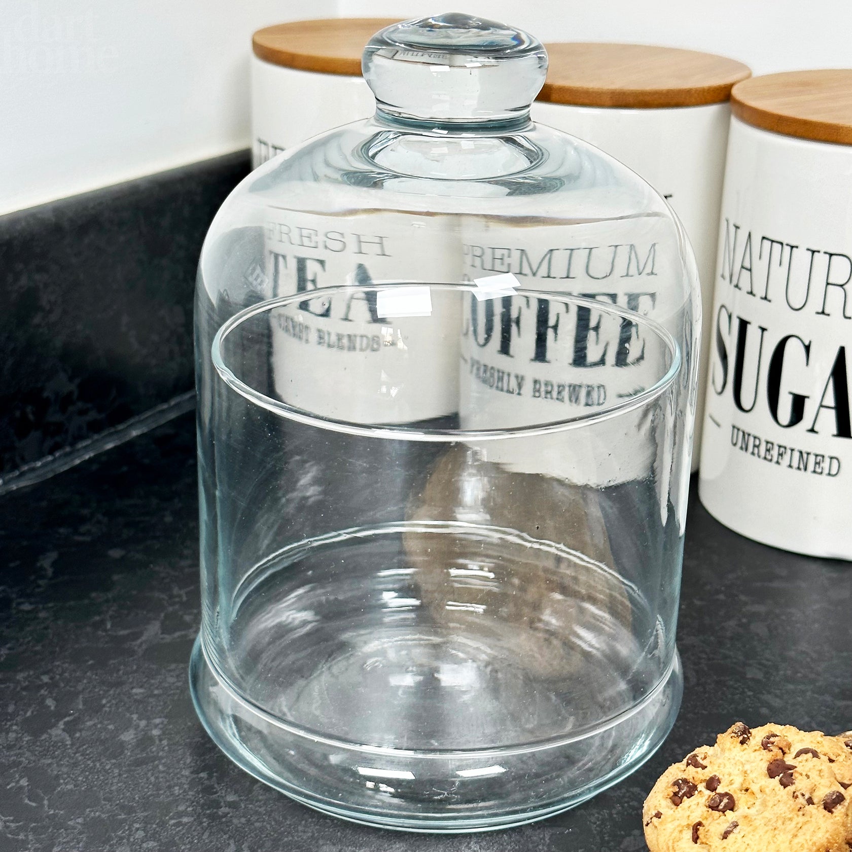 Darthome Glass Biscuit Jar With Lid 14x18x14cm – Darthome Limited