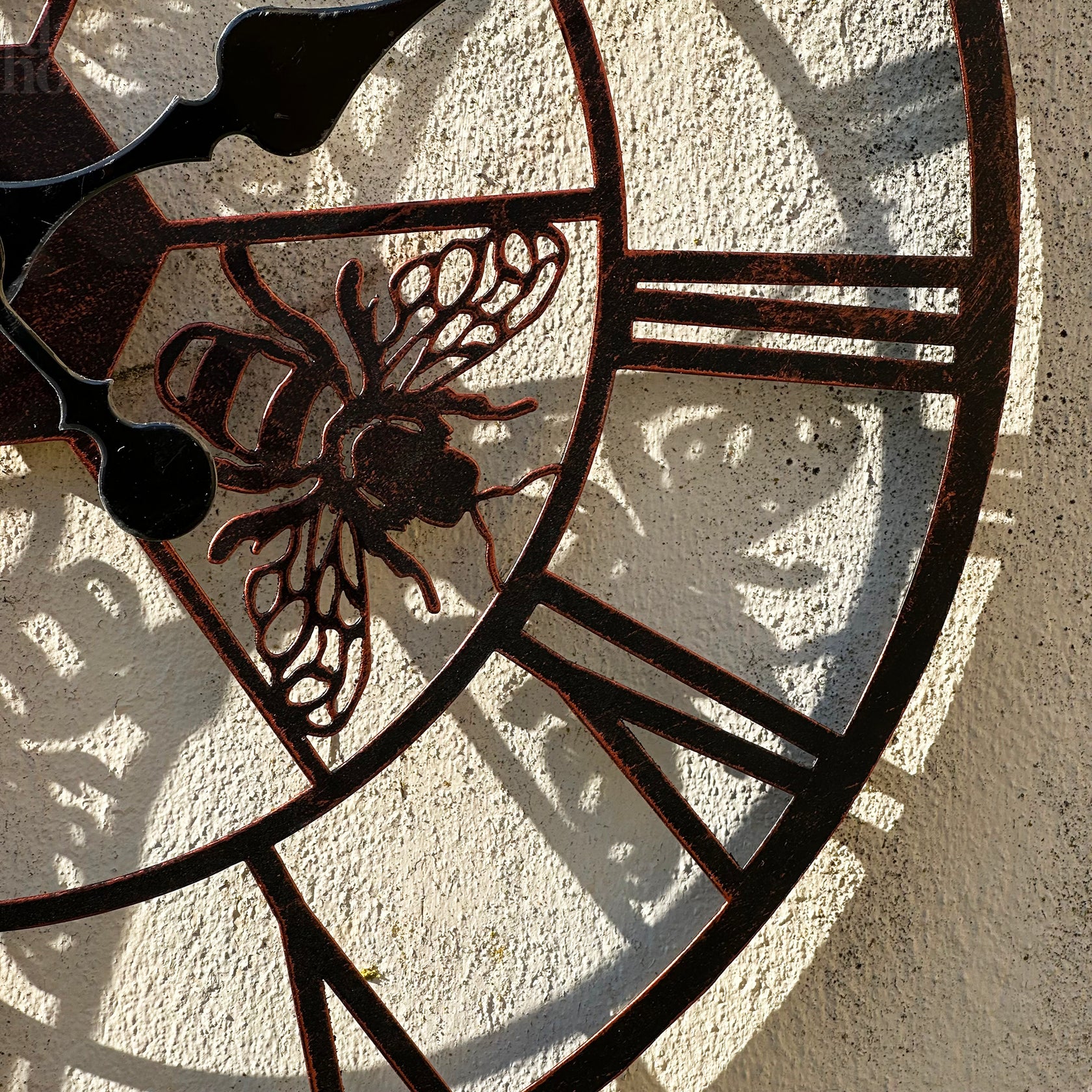 Darthome Copper Queen Bee Garden Clock 50cm – Darthome Limited